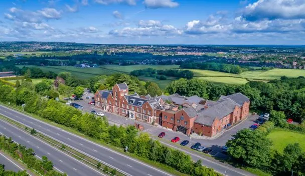 Hogs Back Hotel & Spa Nr Farnham, Farnham (updated prices 2026)