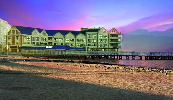 Strand Pavilion, Strand (updated prices 2026)