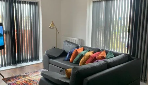 Lakeside 2 BED LUXURY APARTMENT No PARTIES No EVENTS Early Check-in ...