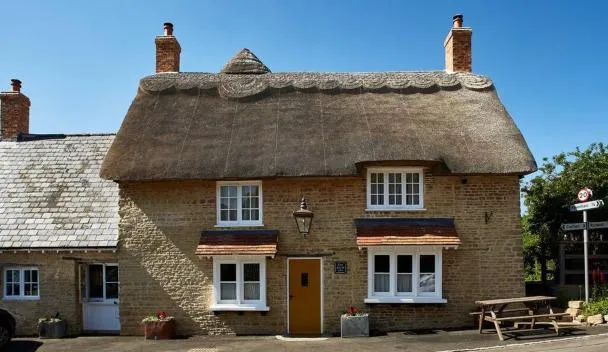 The Sun Inn, Felmersham, Sharnbrook (updated prices 2026)