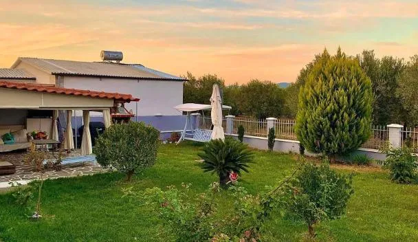 BLUE HOUSE, Karianí (updated prices 2026)