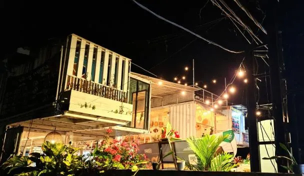 Karcof Container Hostel, Senggigi (updated prices 2026)
