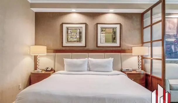 MGM Signature-21-609 Strip View Jacuzzi Studio ลาสเวกัส (ราคาอัปเดตปี 2026)