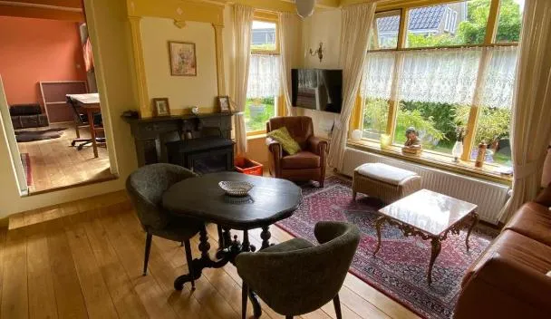 Huis in Marrum uit 1880 met grote tuin., Marrum (updated prices 2026)