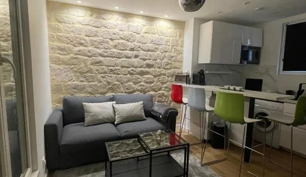 La Bastille, París (precios actualizados en 2026)
