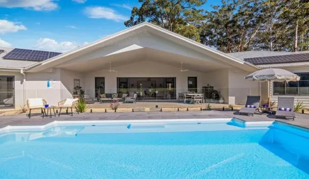 Koala Lane - Family, Pool, Sleeps 10, Luxe, Bonville (precios ...