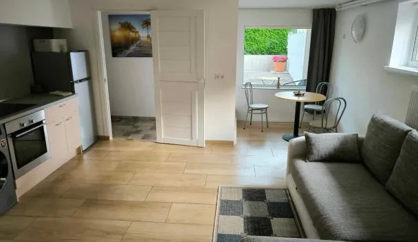 Elpo House, Neveronys (updated prices 2026)