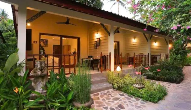 Dyeva 1 BR Quirky Garden Room Double, Mangsit (updated prices 2026)