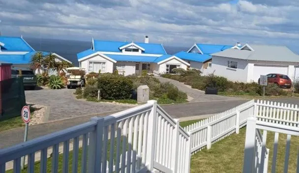 Pinnacle Point Units, DʼAlmeida (updated prices 2026)
