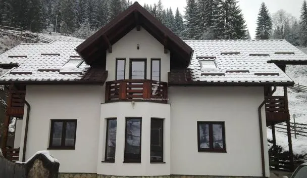 Casa Fuior din Fundu Moldovei, Paltinu (updated prices 2026)