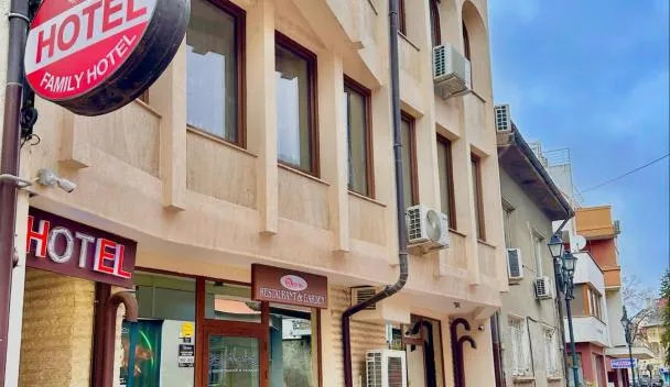 Hotel Oppium Restaurant & Garden, Ruse (aktualne ceny na rok 2026)