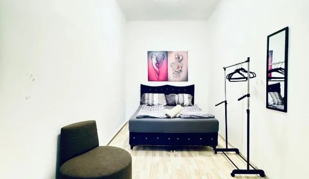 Modern Private Rooms in 3BR Apartment Near FAC Platz, Vienna (updated ...