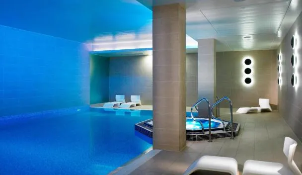 Lingfield Park Marriott Hotel & Country Club, Lingfield (updated prices ...