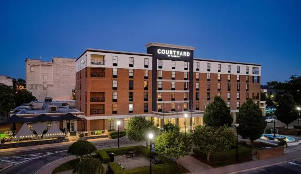 Courtyard by Marriott Springfield Downtown, Springfield (updated prices ...