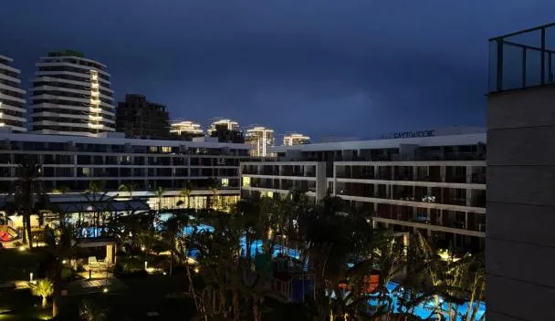 Courtyard Long Beach Resort, Iskele (updated prices 2026)