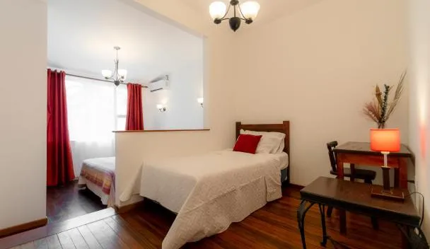 Habitación triple confort - Casa Esmeralda, San José (precios ...