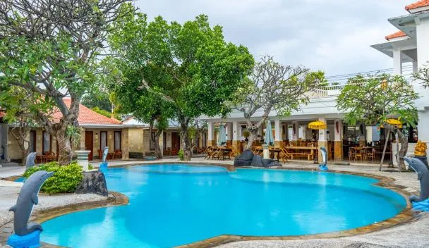 Grand Melka Hotel, Lovina (precios actualizados en 2026)