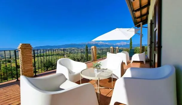 Characteristic restored farmhouse with 360 degree views, Montefino ...