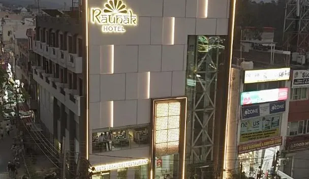 Hotel Raunak, Pinjaur (updated prices 2026)