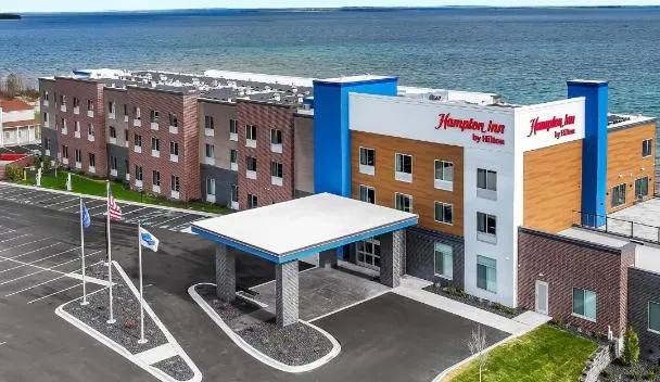 Hampton Inn St Ignace Lakefront Mackinac, Evergreen Shores (updated ...