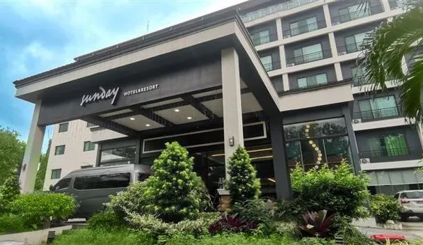 Sunday Hevea Hotel and Resort, Angeles (updated prices 2026)