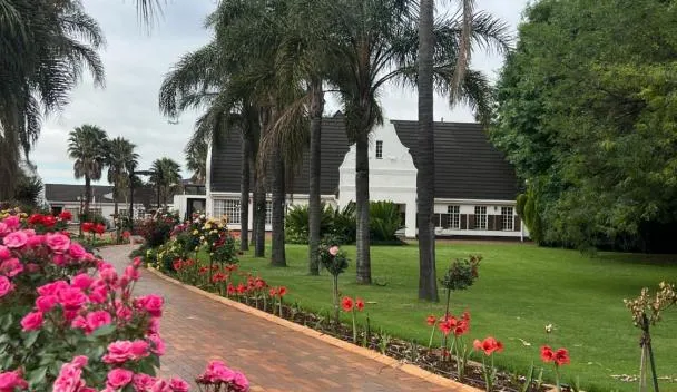 Madeley House Unit 4 near Oliver Tambo Airport, Boksburg (updated ...