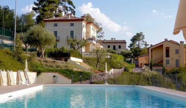 Serafini Home 34 con piscina e vista mozzafiato, Bargni (updated prices ...