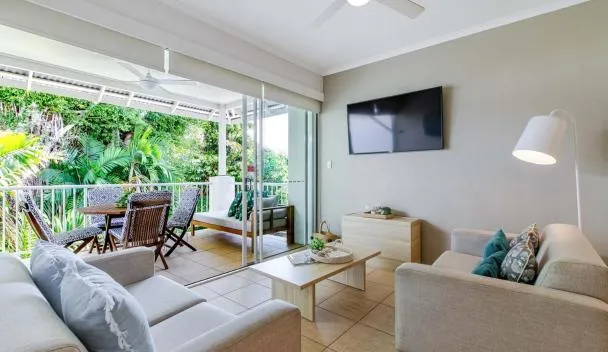 Portsea 76 - Dual Key Studio & 1 BR by the Beach, Port Douglas (updated ...