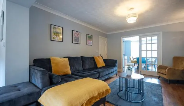 Contractor & Professional Friendly House, Sleaford (updated prices 2026)
