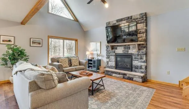 Hot Tub Soaks! Family Home 6 Mi to Big Boulder Mtn, Albrightsville ...