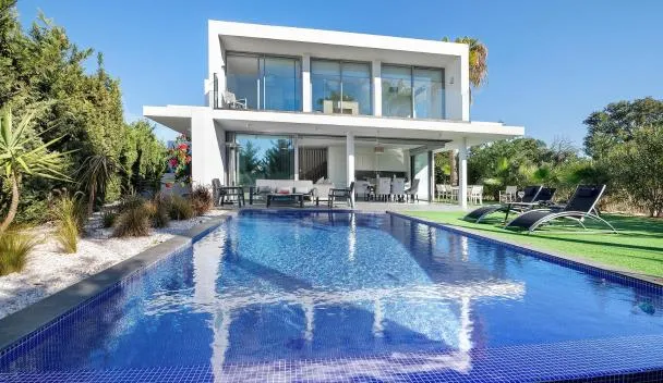 Villa Pêra By Gabi Miguel, Pêra (updated prices 2026)