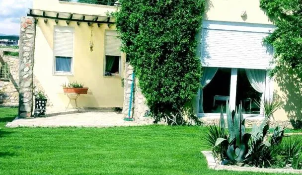 Seaside Green Villa, Karianí (updated prices 2026)