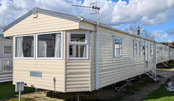 Stay static Hayling island holiday park, South Hayling (updated prices ...