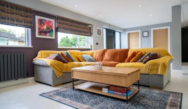 老科爾溫的Ultra modern and stylish open plan accommodation（2026 年最新房價）