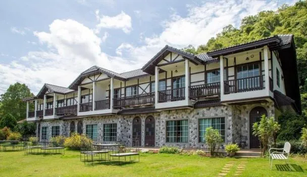 The Secret Cliff Boutique Resort, Ban Pang Asok (tarifs actualisés pour ...
