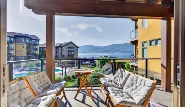 Pool View Condo at Barona Beach Lakeside Resort 4205, West Kelowna ...