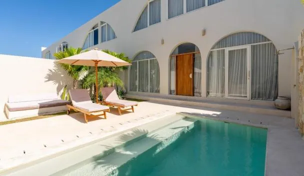 3BR Pool Villa Bingin w Ocean View Rooftop - Lumi, Badung (prezzi ...