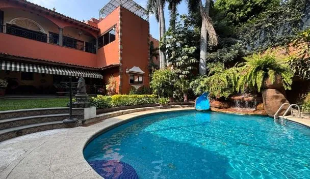 Colonial Mansion - Groups -Pool, Theater, Gym and more, Cuernavaca ...