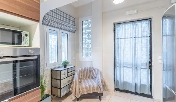 'Queen Elisabeth' Modern House near Metro, Atenas (precios actualizados ...