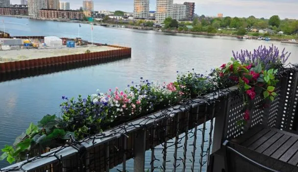 Modern apartment with unique sea view beside metro, Copenhague (precios ...