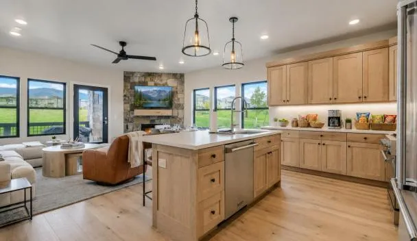 Luxury New Build w Ski Storage Fire Pit BBQ 1122, Heber City ...