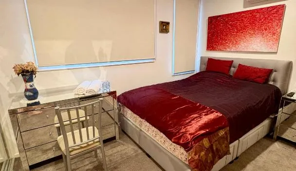 Spacious Master Room with Private Ensuite, Melbourne (precios ...