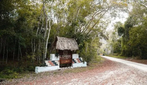El Sombrero Ecolodge, Laguna Yaxha (updated prices 2026)