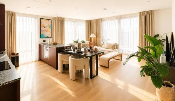 Modern 2-Bedroom Apartment in Nine Elms - Ac & Balcony, London (updated ...