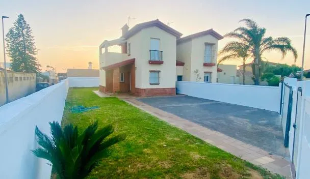 Casa Petunia, Chiclana de la Frontera (updated prices 2026)