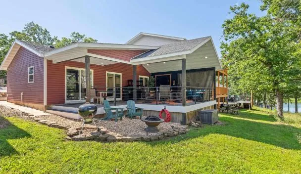 Red House - Lake Views - Outdoor Pool, Kimberling City (aktualisierte ...