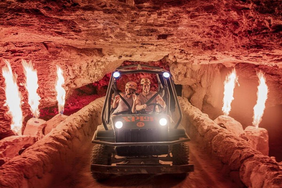 Entrée nocturne au parc d'aventures Xplor Fuego (Cancún) - Booking.com