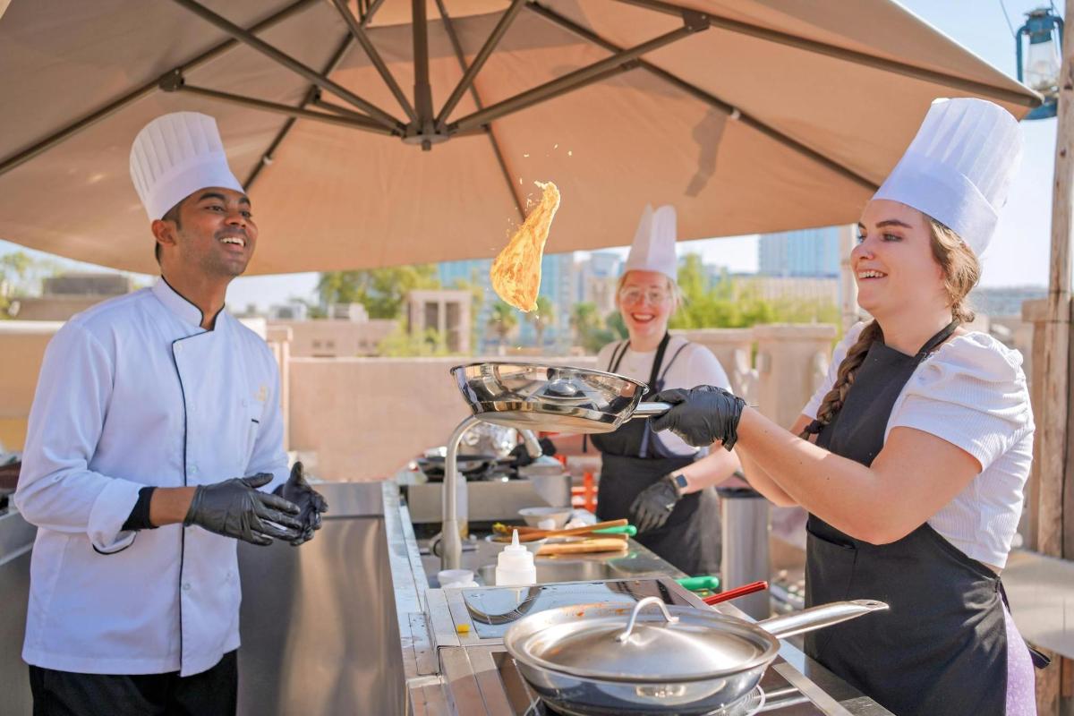 National Geographic Day Tour: Taste of Tradition, Exploring Emirati ...